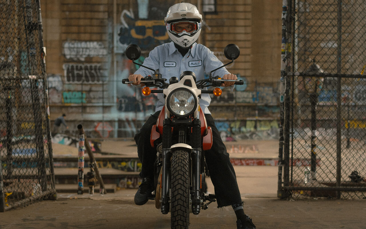 Scram 411 Price, Mileage & Colours in India | Royal Enfield