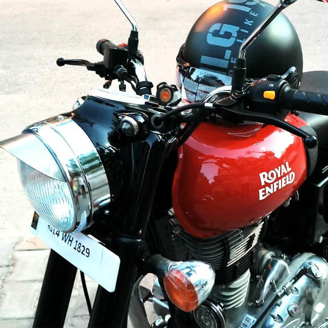 Royal Enfield Classic 500 Redditch - Colors | Specifications | Gallery ...